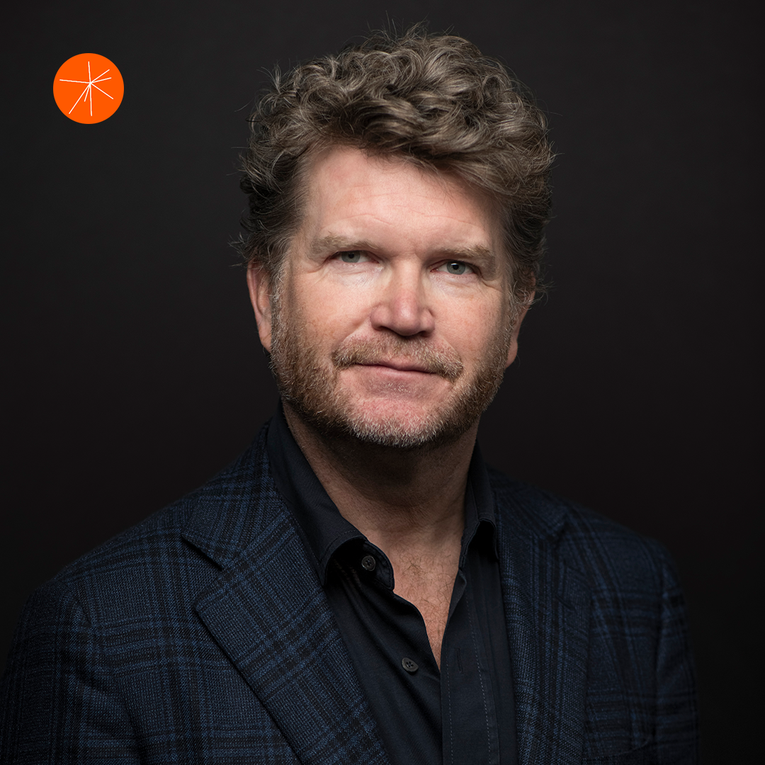 Thinking Differentlywith Matthew Barzun - Simon Sinek