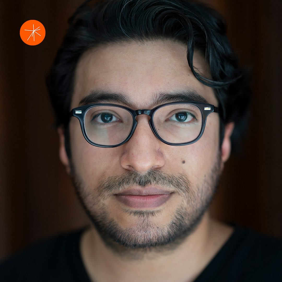 Beautiful Conflict with the poet Yung Pueblo - Simon Sinek