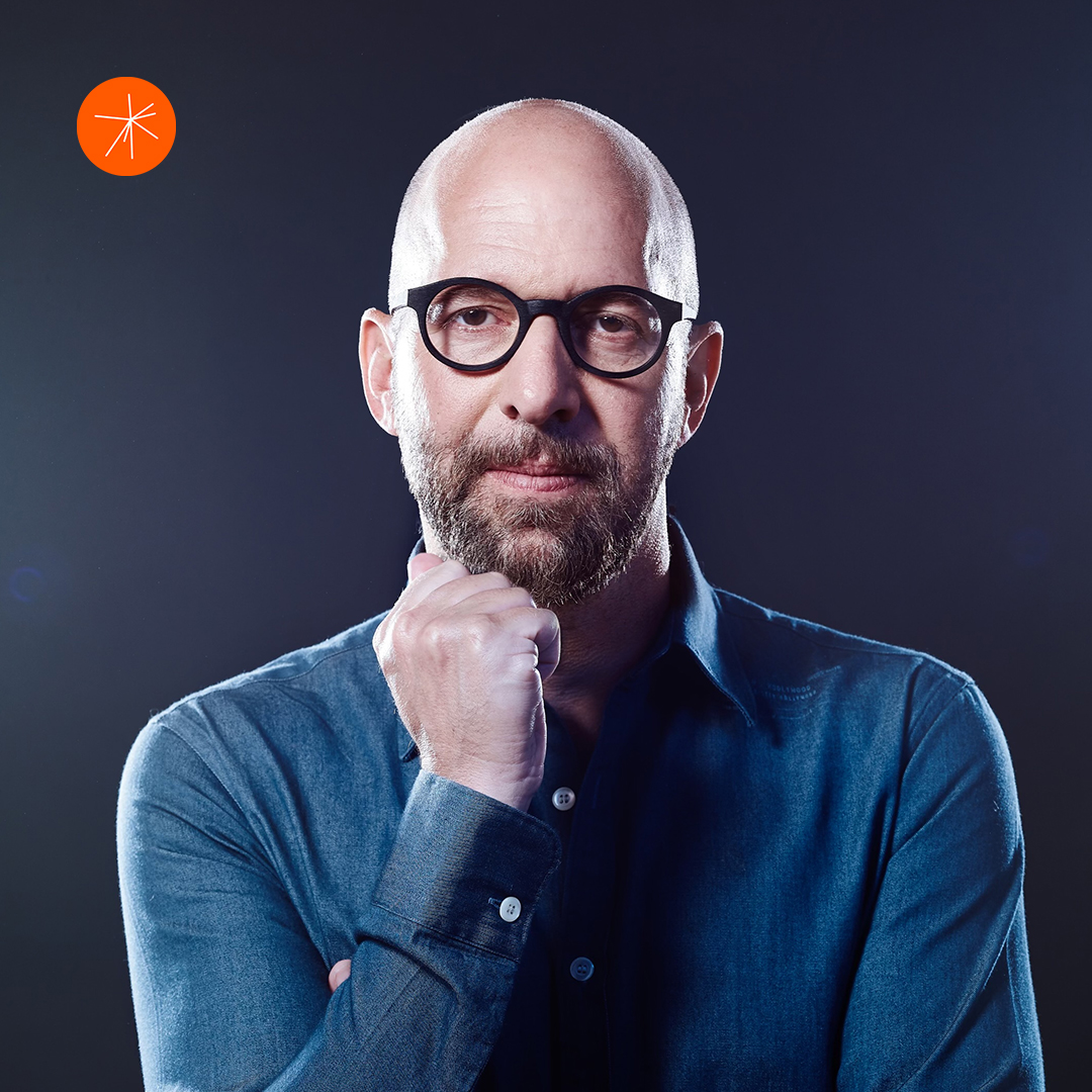 The Definition of Success with author Neil Strauss - Simon Sinek